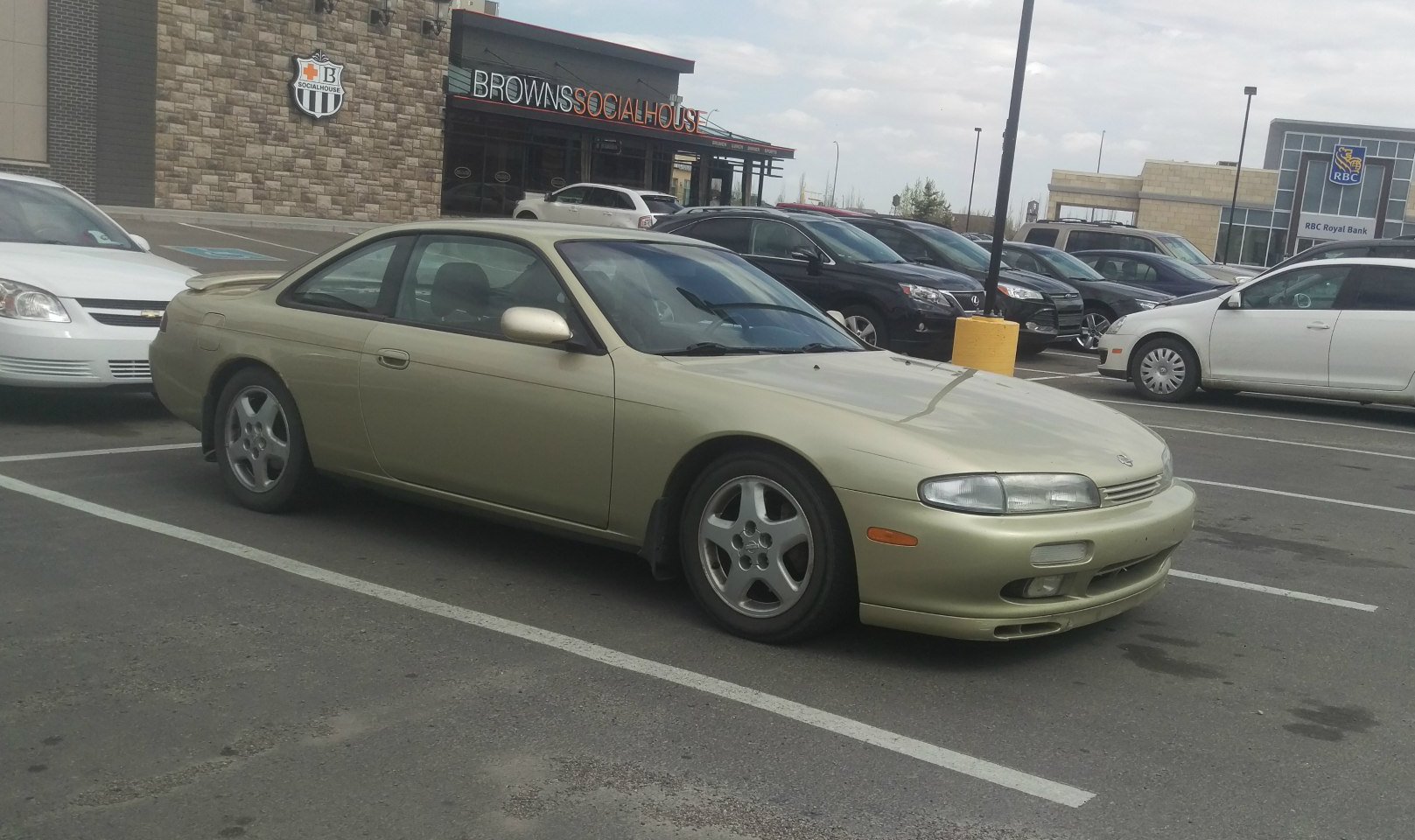 Nissan 240SX technical specifications and fuel economy